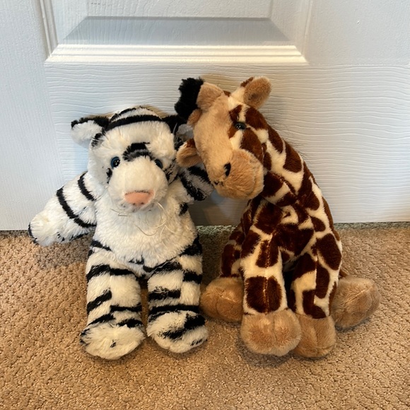 teddy mountain | Toys | Teddy Mountain Stuffed Animal Bundle | Poshmark